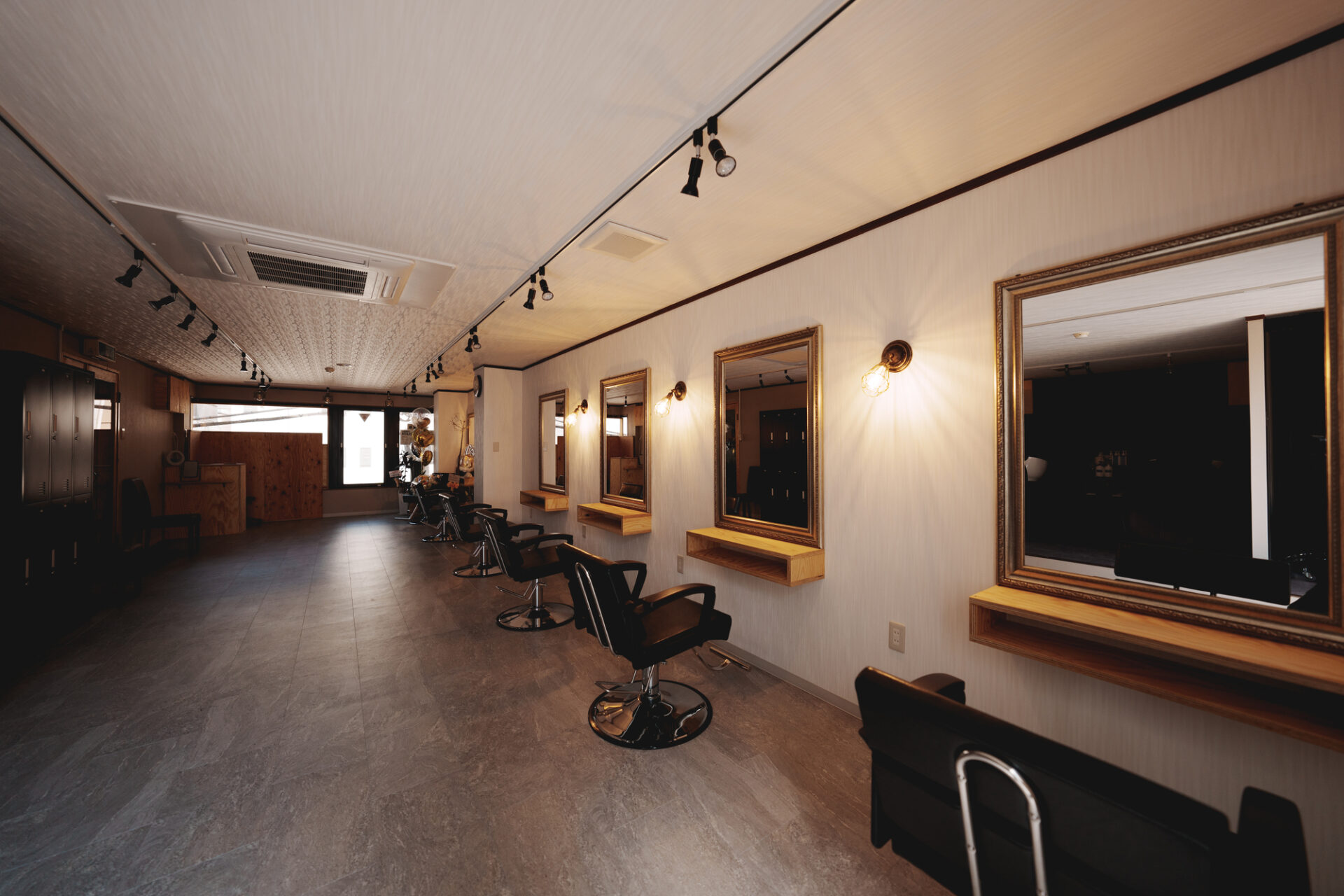 ILi hair | 非日常を味わえる周辺には希少なPrivate salon あなたにぴったりのスタイルをご提案♪